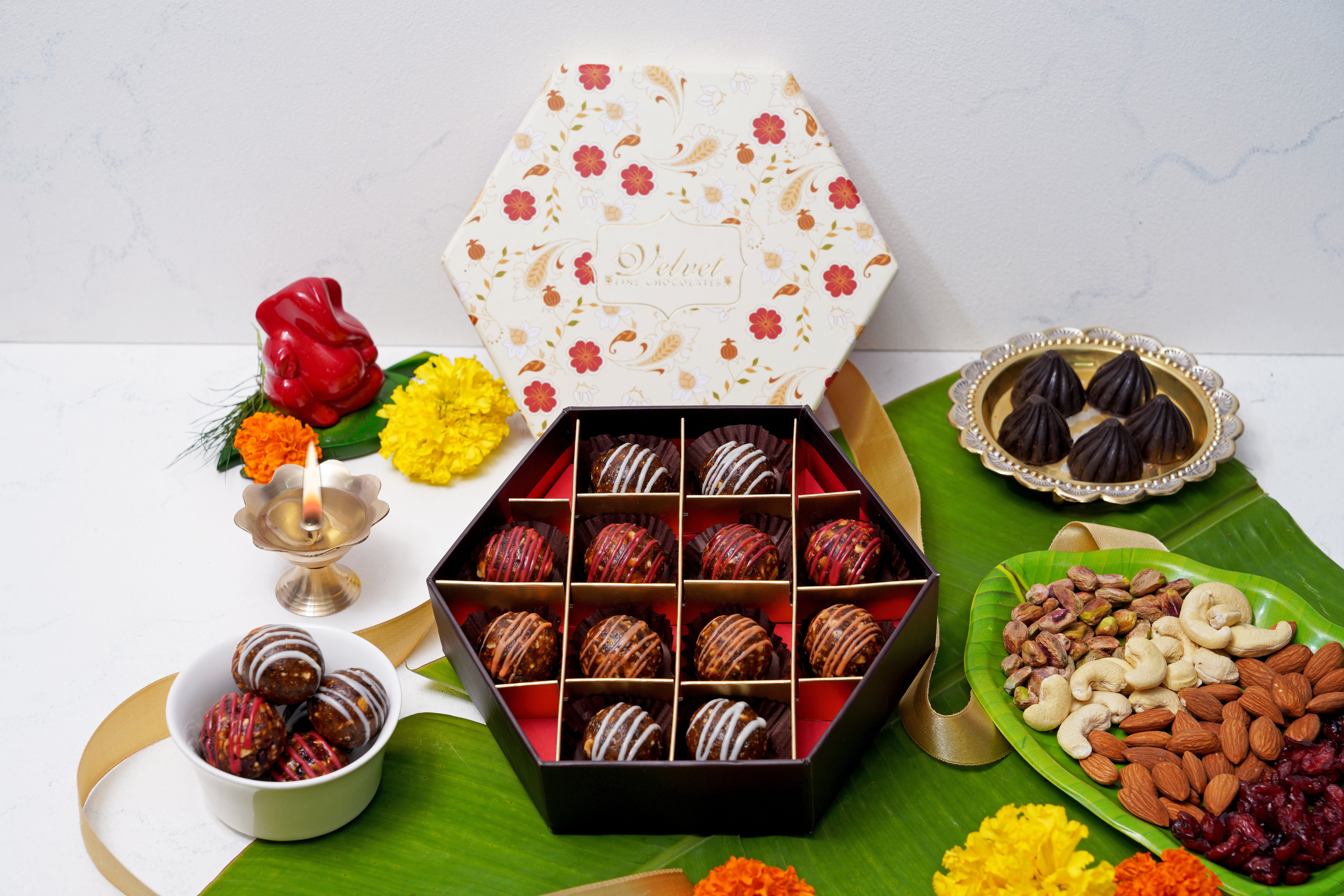 Majestic laddoo box – Velvet Fine Chocolates